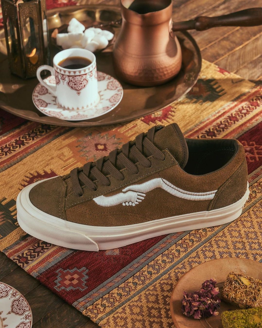 Melyik jobb? Ismerd meg a Vans Vault és a Vans Anaheim közötti ...